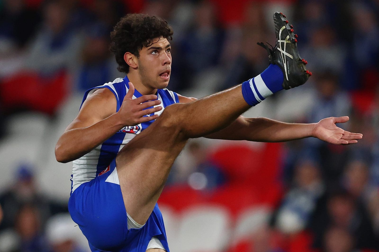 Track watch: Untried mid shines, youngster presses for round 1
