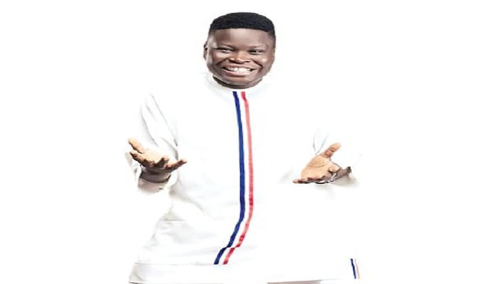 Child custody: Drama as Davido mistakes gospel singer Tosin Bee for ...