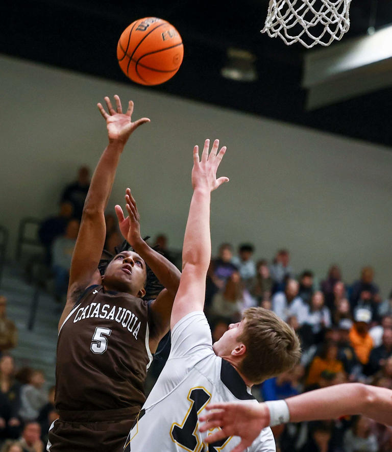 Northwestern boys basketball holds off Catasauqua for back-to-back ...