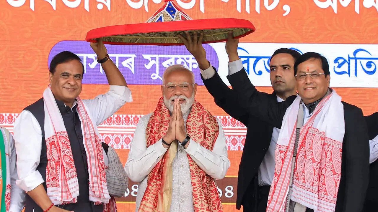 'Congress built 3, we built 5': PM Modi highlights Assam's bridge ...