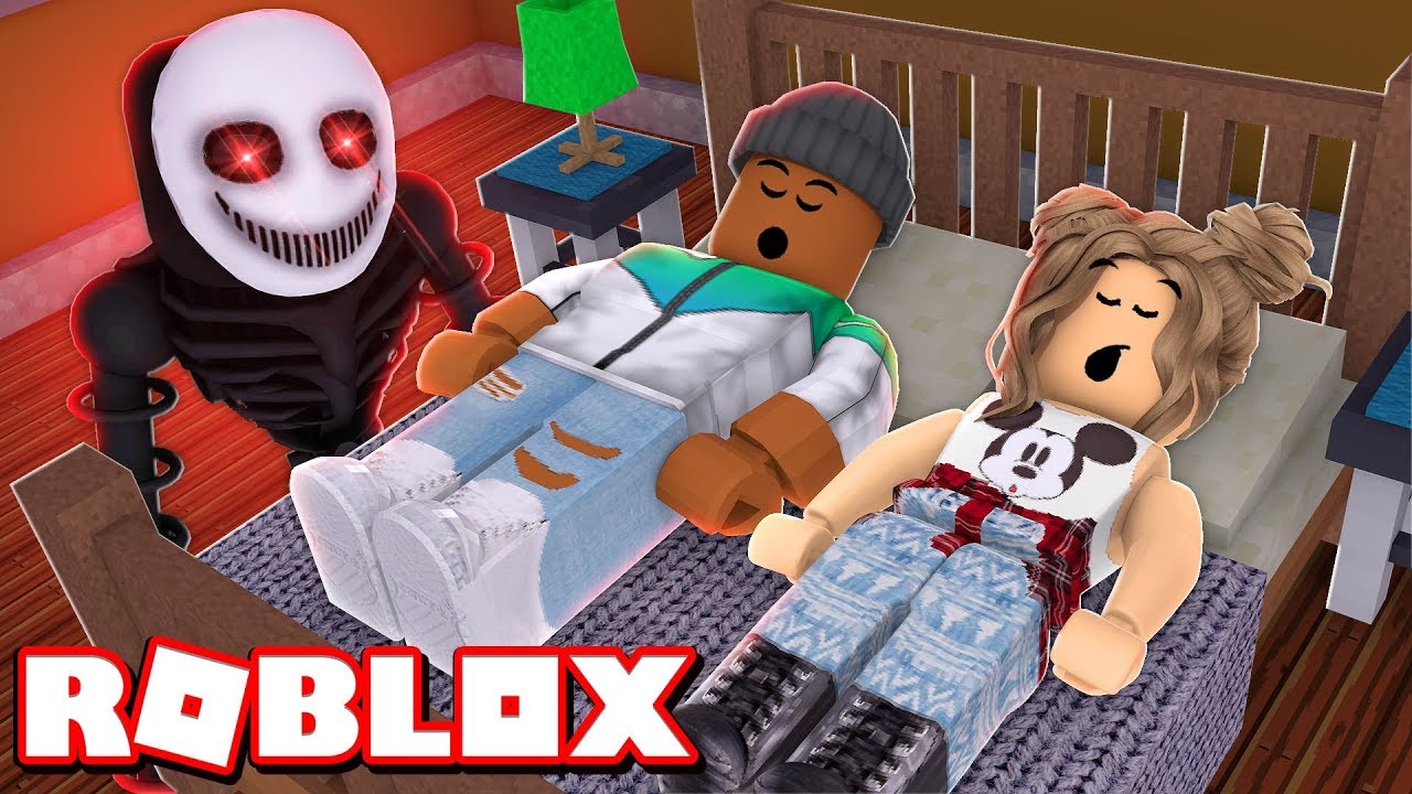 I was invited to a scary sleepover in Roblox (don't watch) (camping ...