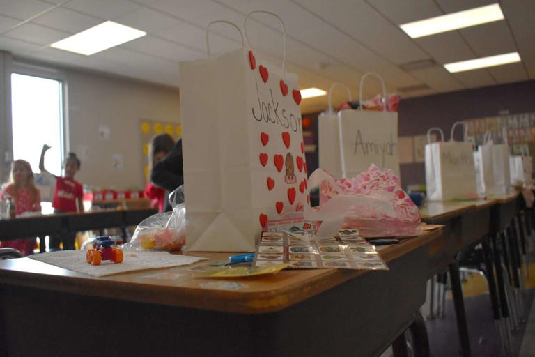 Heartfelt: Valentine's Day party overflowing with candy, kind words