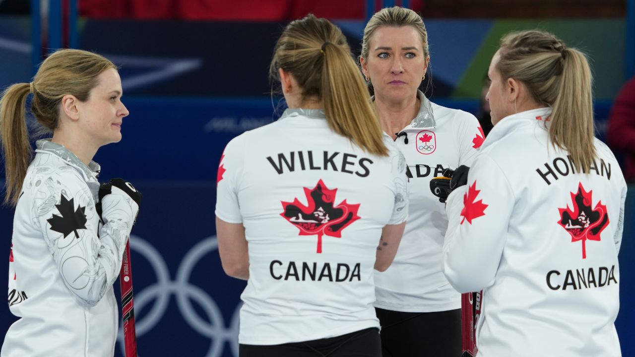 Canada’s team Rachel Homan falls to 1-2 at Winter Olympics