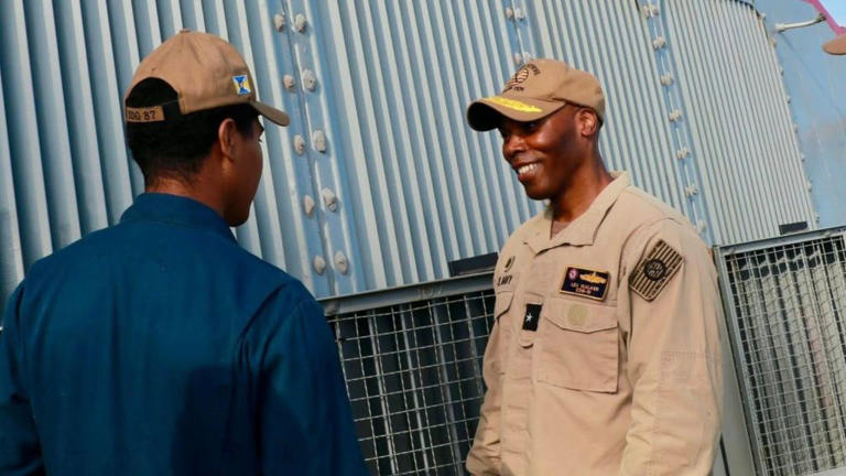 Navy fires USS Mason commanding officer during strike drills