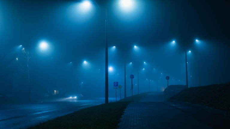 What it means if you see purple street lights