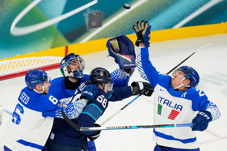 Olympic photo highlights from day 8 of the Milan Cortina Winter Games