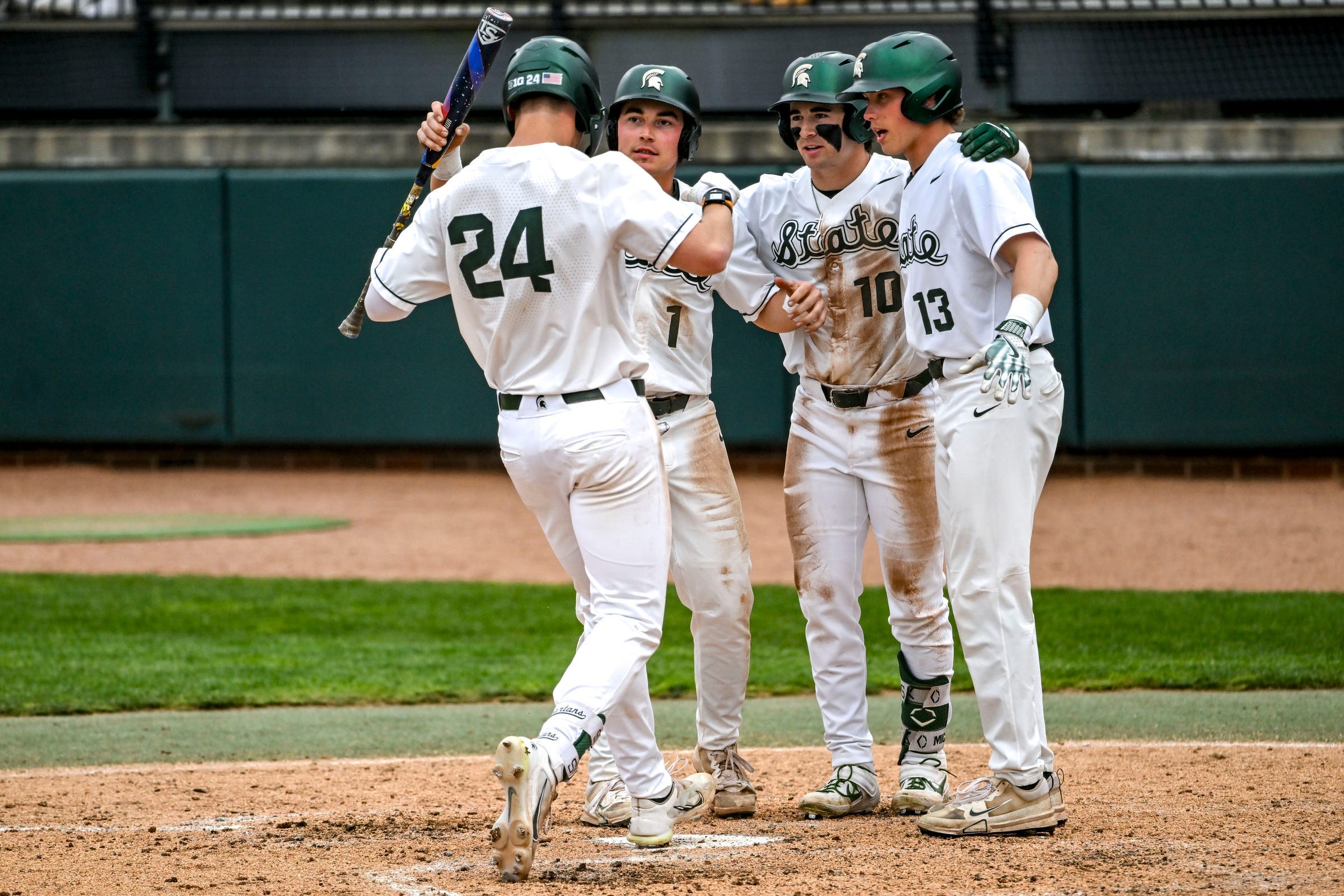 Watch Parker Picot's huge grand slam against No. 8 Louisville