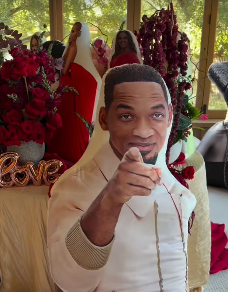 Will Smith gifts Jada Pinkett Smith life-size pillows of their entire ...