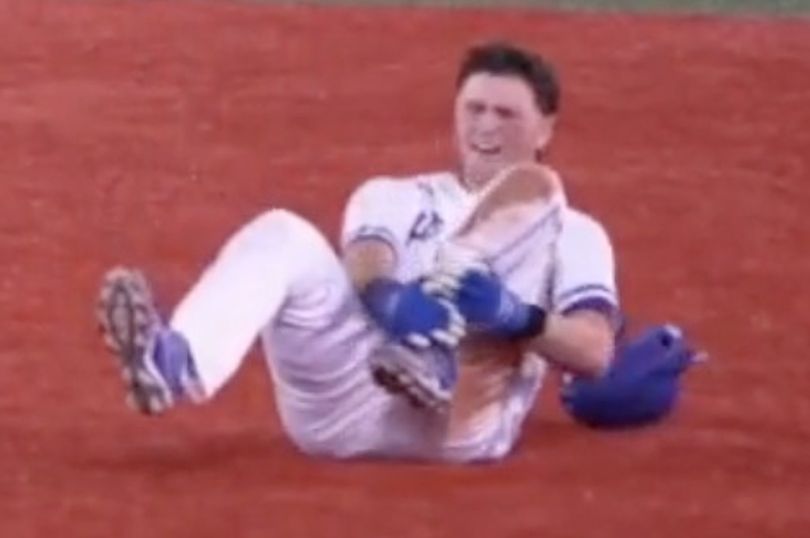 College baseball player suffers gruesome ankle injury after hitting ...