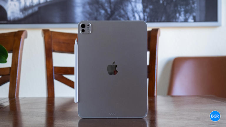 What the three dots on the back of your iPad are actually for