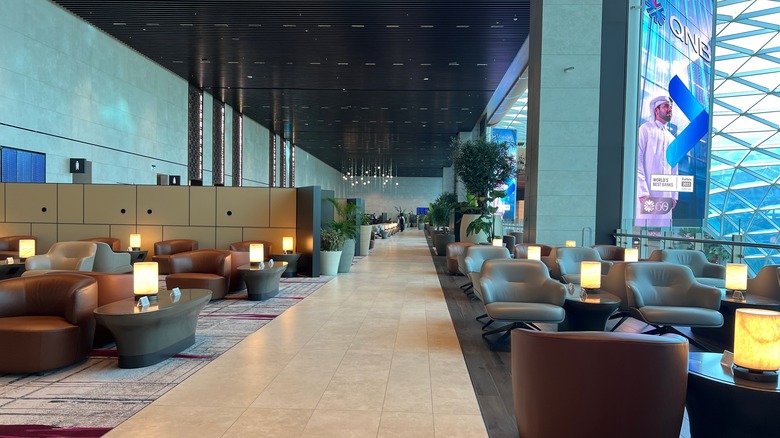 12 airport lounge etiquette rules you need to know