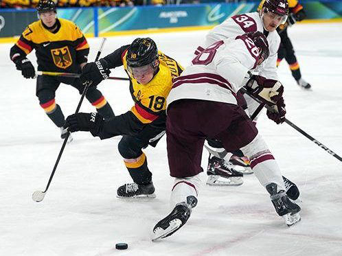 Senators Olympic tracker: Stutzle leads tourney in goals, Tkachuk ...