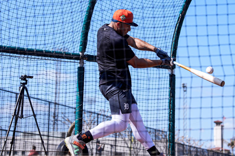 Trei Cruz strives for Detroit Tigers as switch-hitting Swiss Army knife