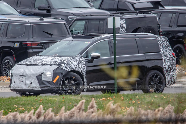 They mocked minivans for years, now Americans are fueling a massive ...