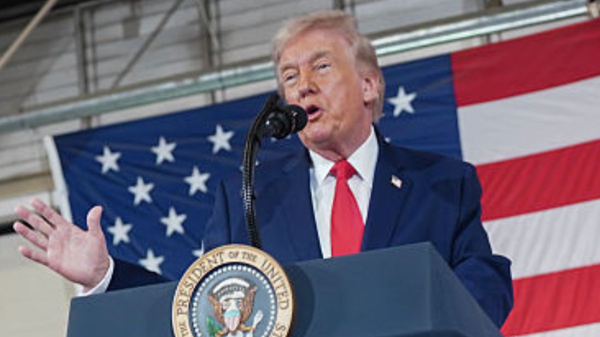 ‘Seems to happen an awful lot’: Trump has onstage meltdown as critics ...