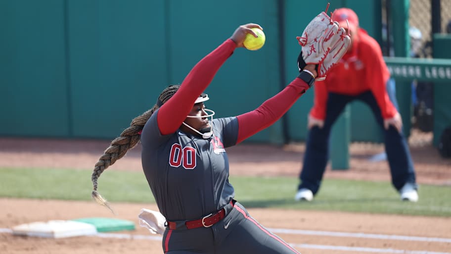 Alabama softball sweeps doubleheader with back-to-back run-rule Wins