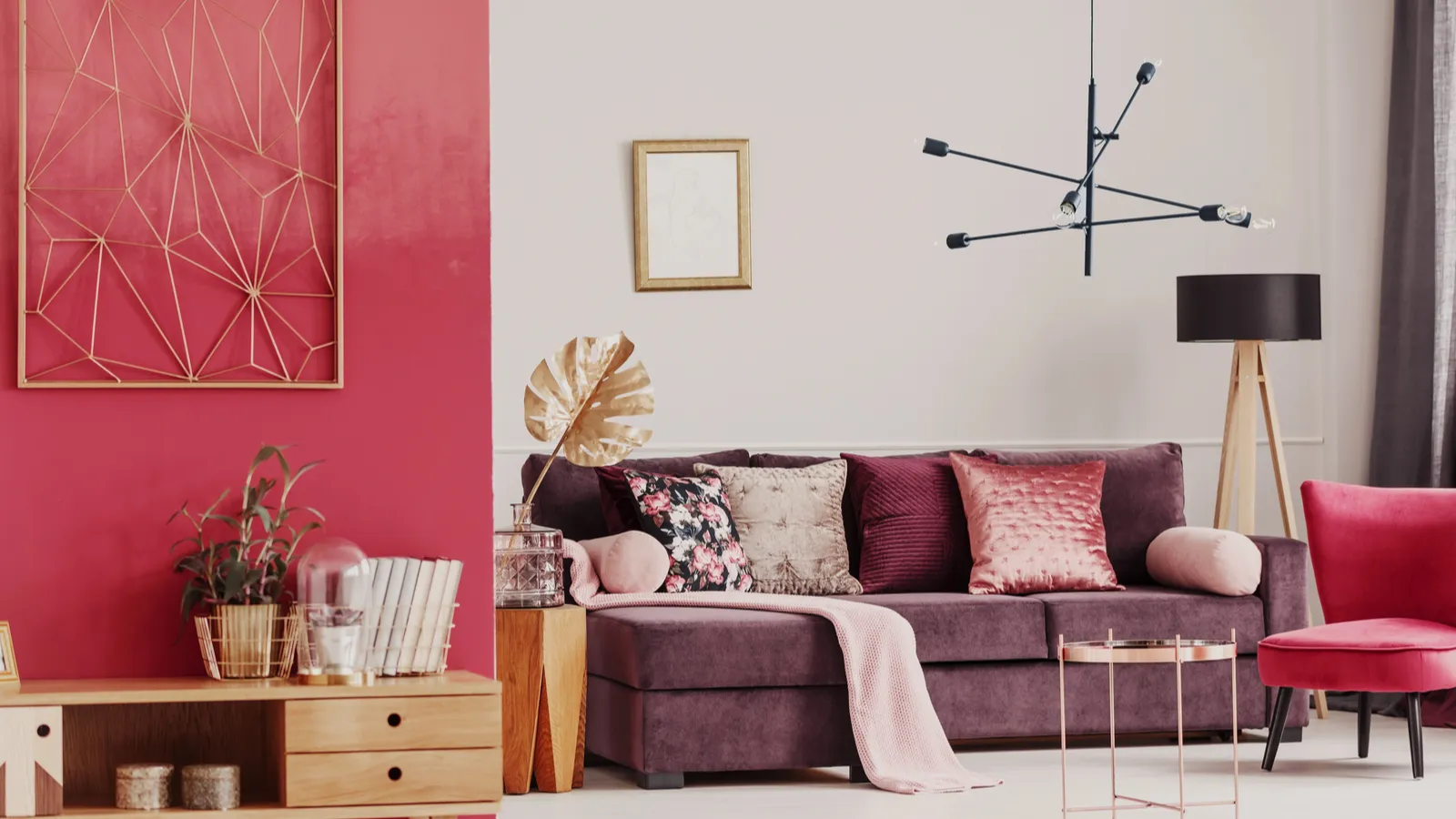 The throw pillow combinations that instantly pull a living room together