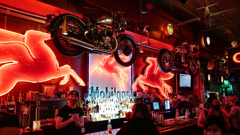 Portland's 5 hidden gem dive bars with old school '90s Oregon vibes