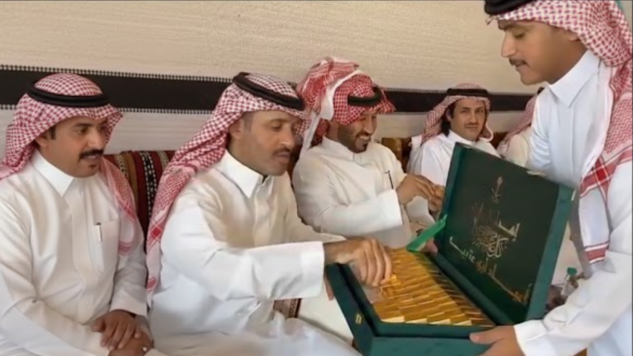 ‘Gold bars’ at Saudi wedding? What looked like 24-carat gifts was ...