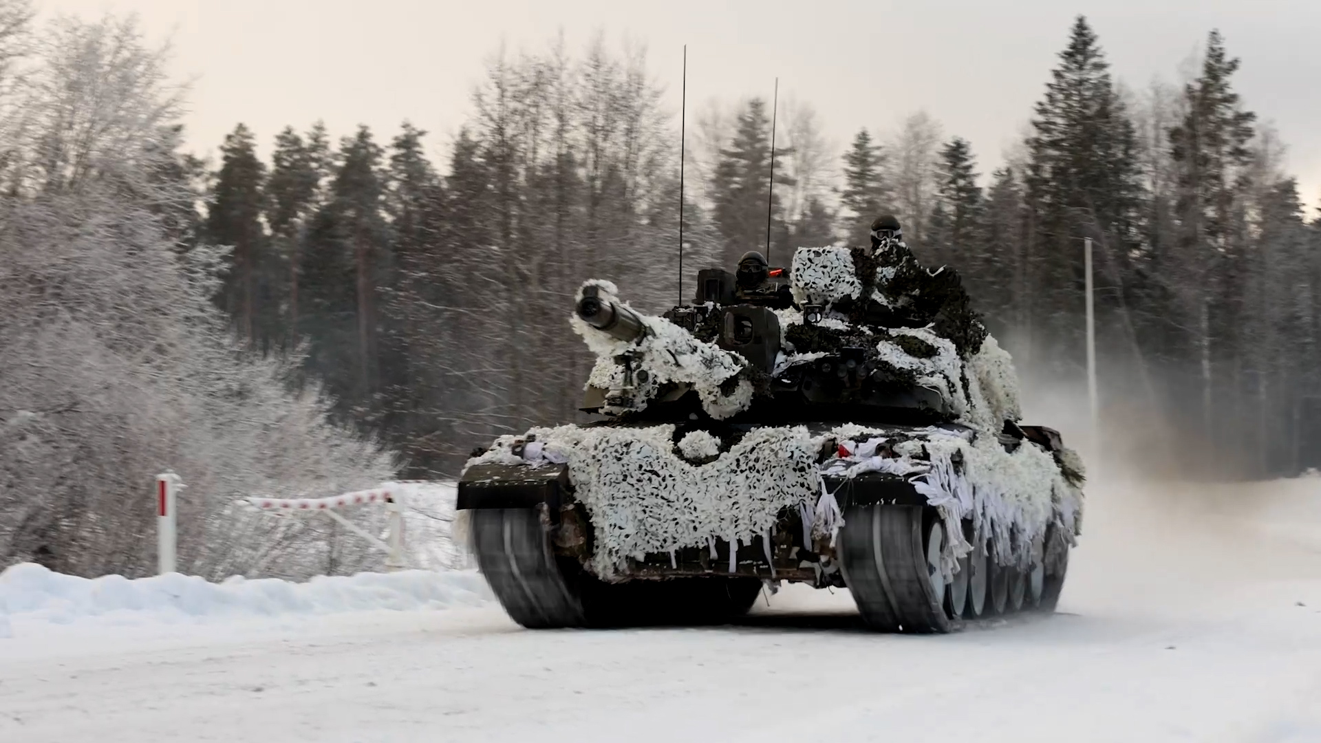 NATO troops train in minus 20 degree winter