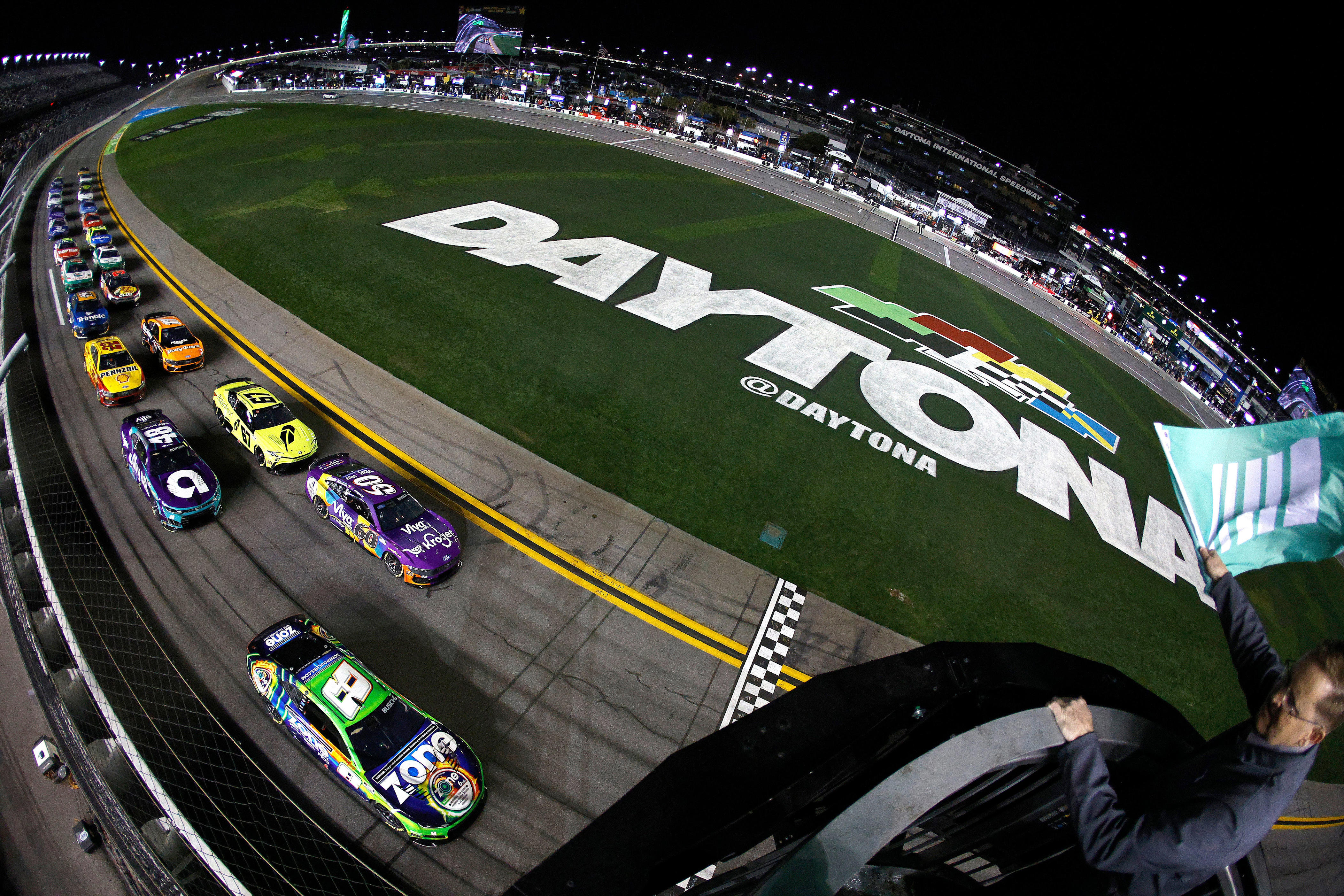 What is 2026 Daytona 500 start time today? Starting lineup, weather ...