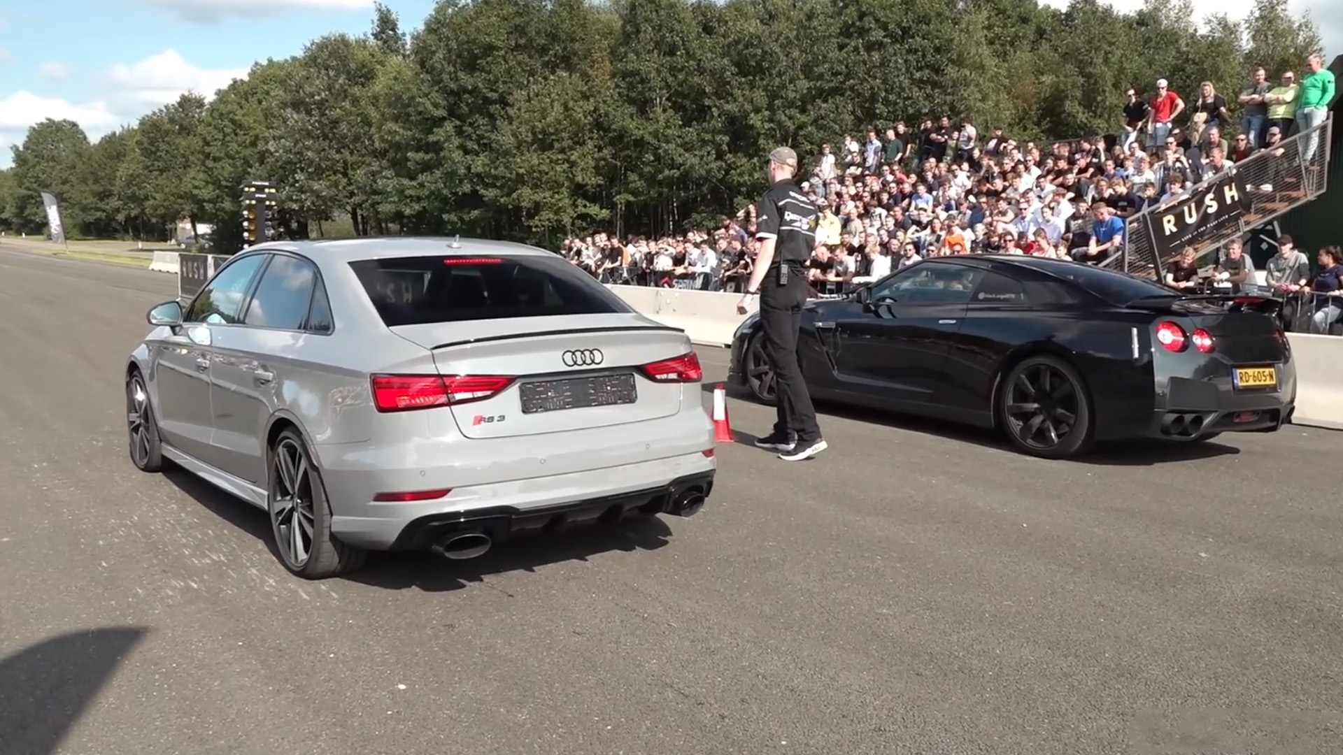Unerwartetes Duell: Audi RS3 trifft auf Nissan GT-R im Drag Race