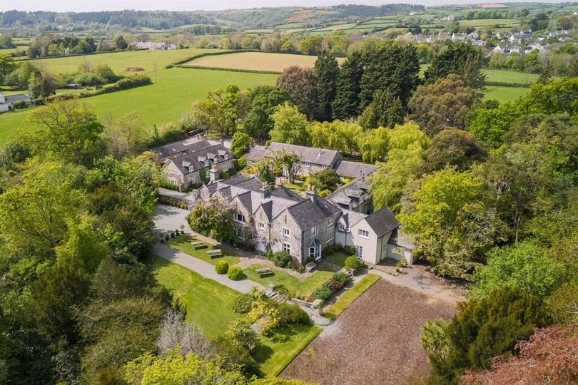 Historic coastal estate has its own secret path to the ruins of an ...