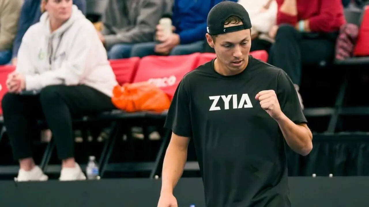 Explained: What is the forehand mid-court reset? - Connor Garnett ...