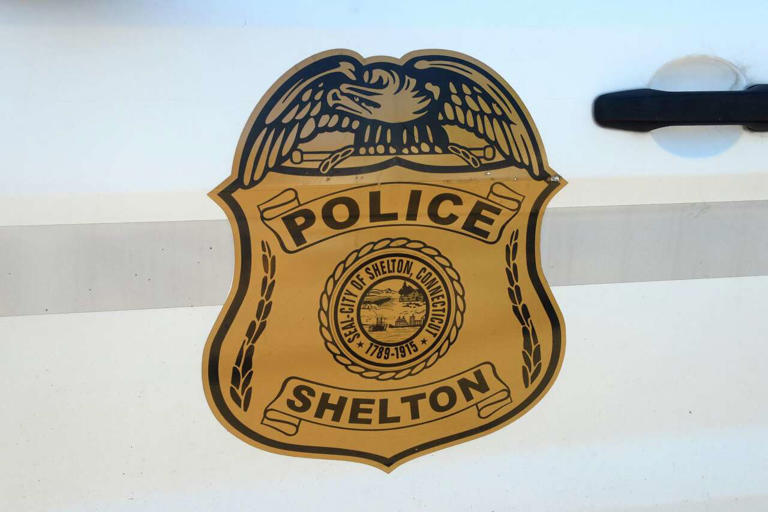 Former Shelton cop settles First Amendment lawsuit against police chief ...