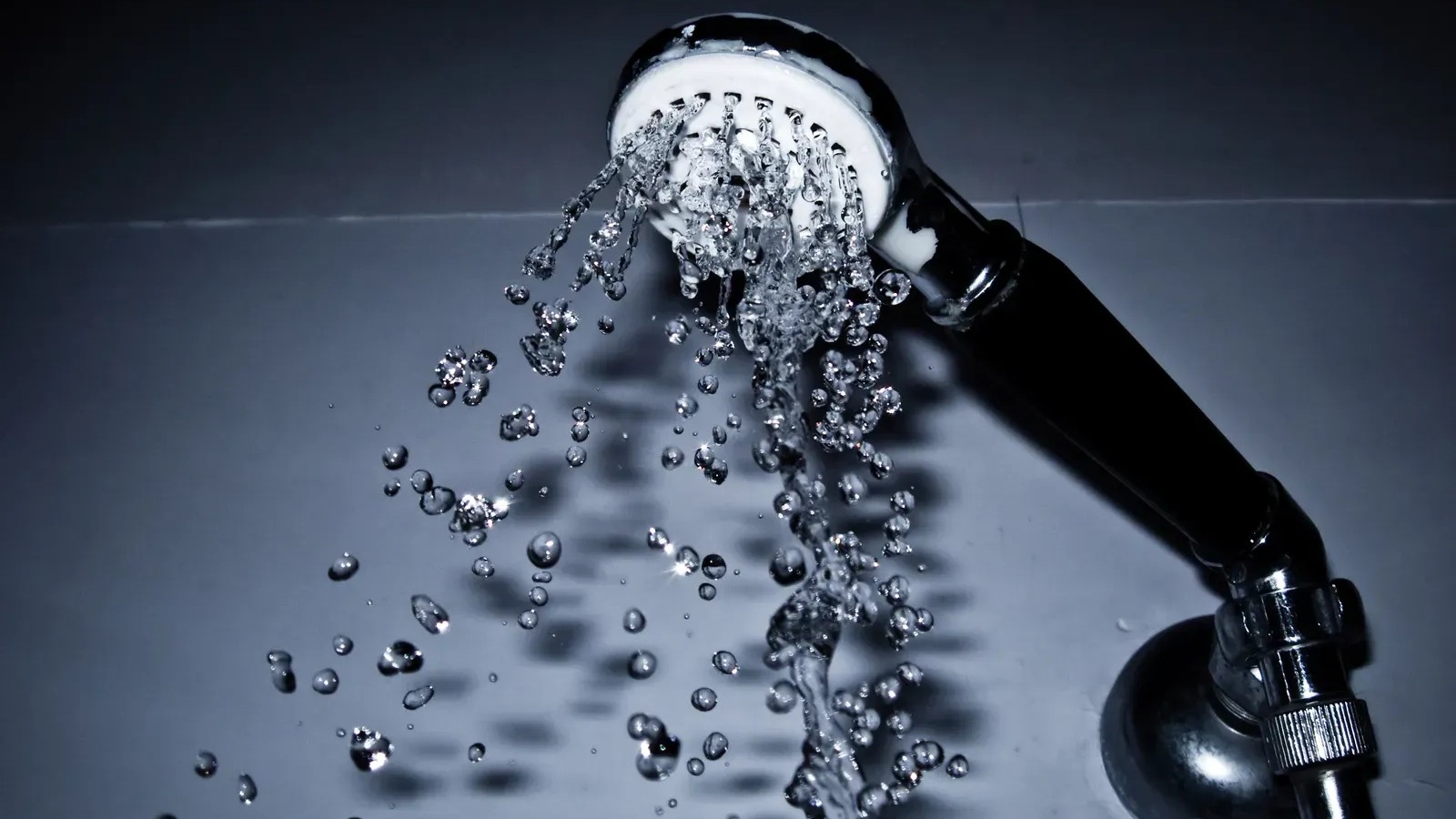 I spent a week tracking my water use - the results were uncomfortable