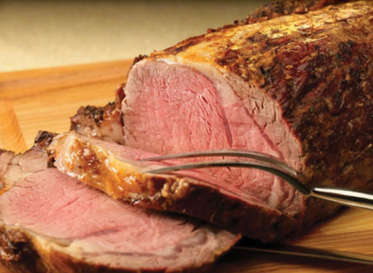 4 chain restaurants with the best roast beef dinners, according to chefs