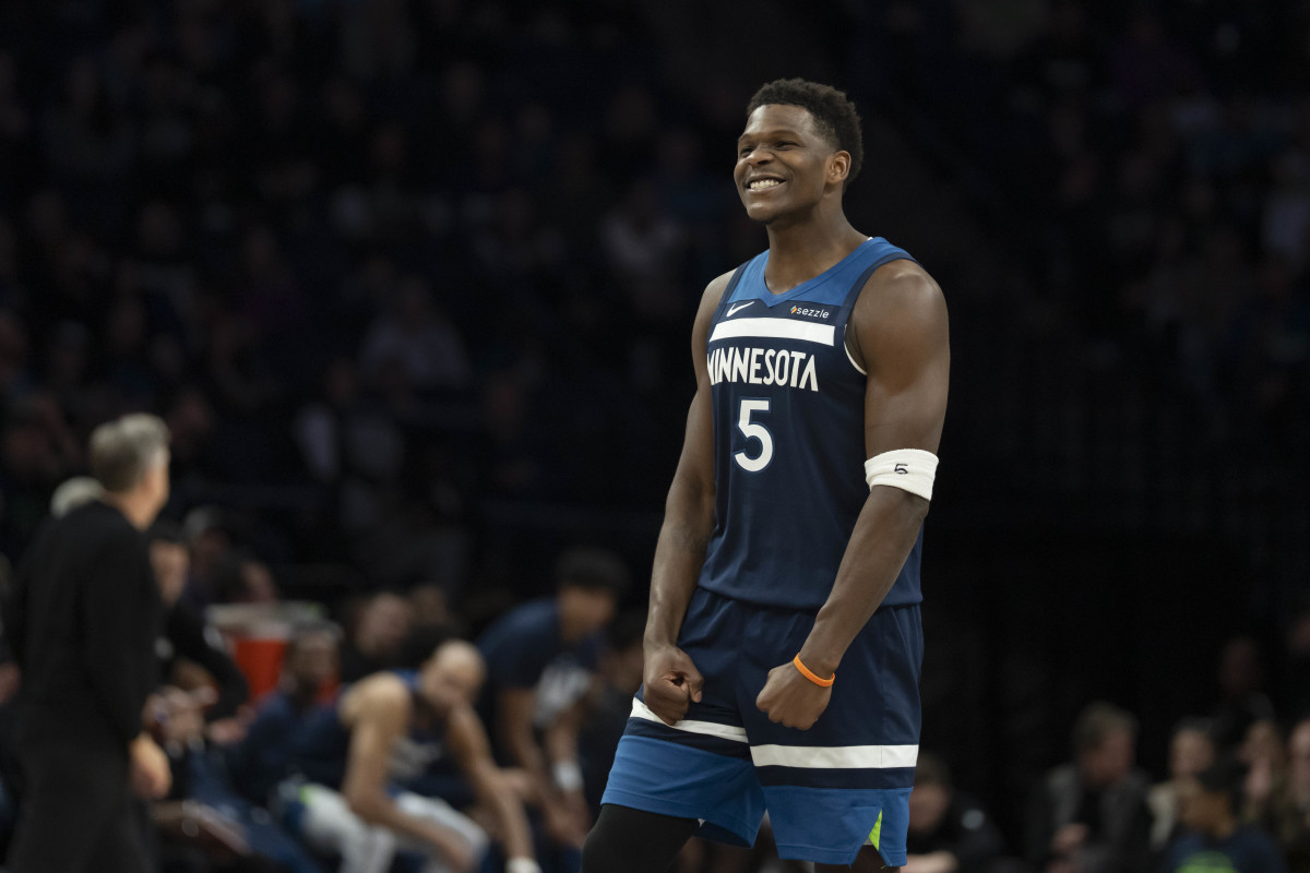 Anthony Edwards' priceless reaction to 'hottest players' list