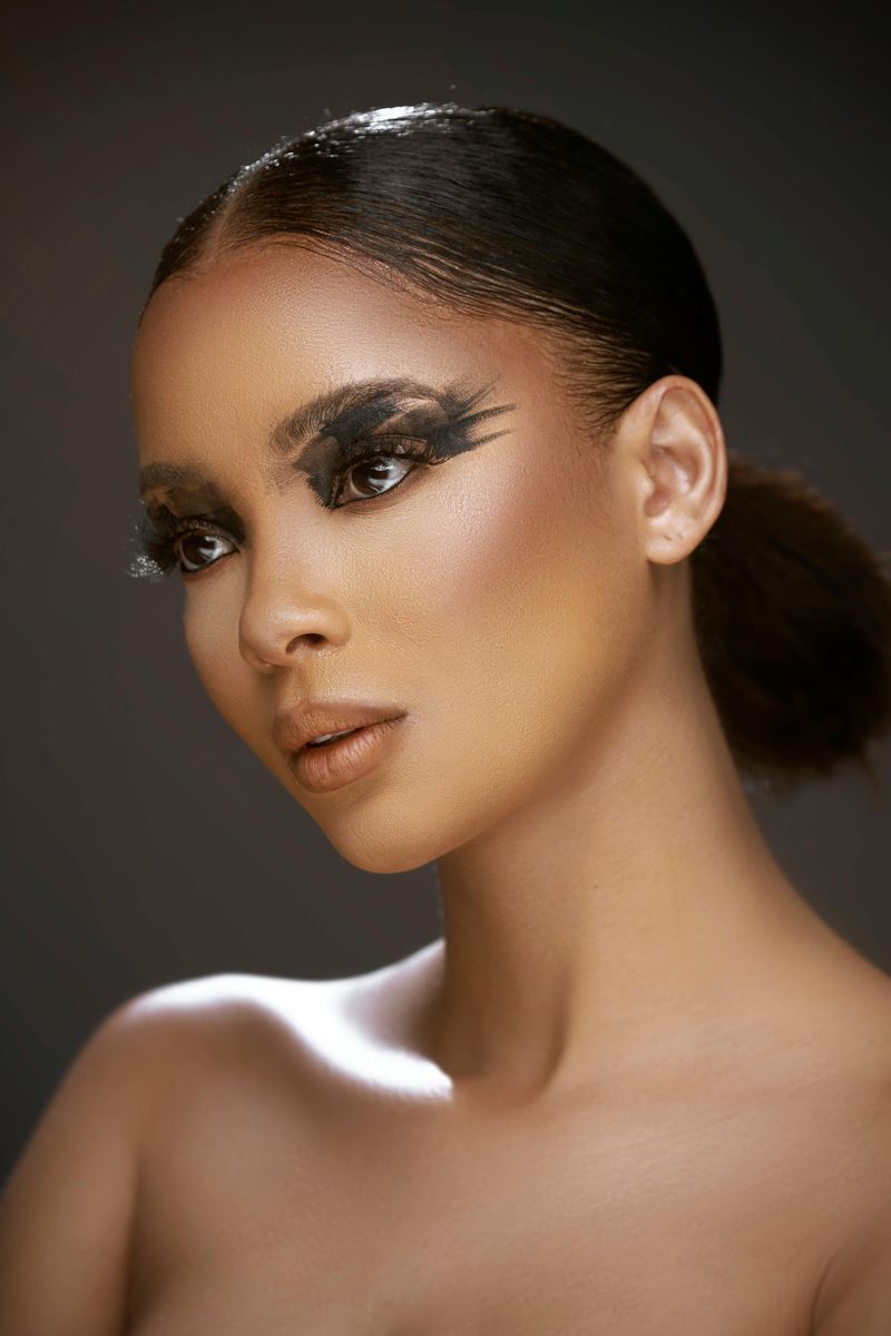 The clean girl era is over: 10 makeup trends dominating 2026