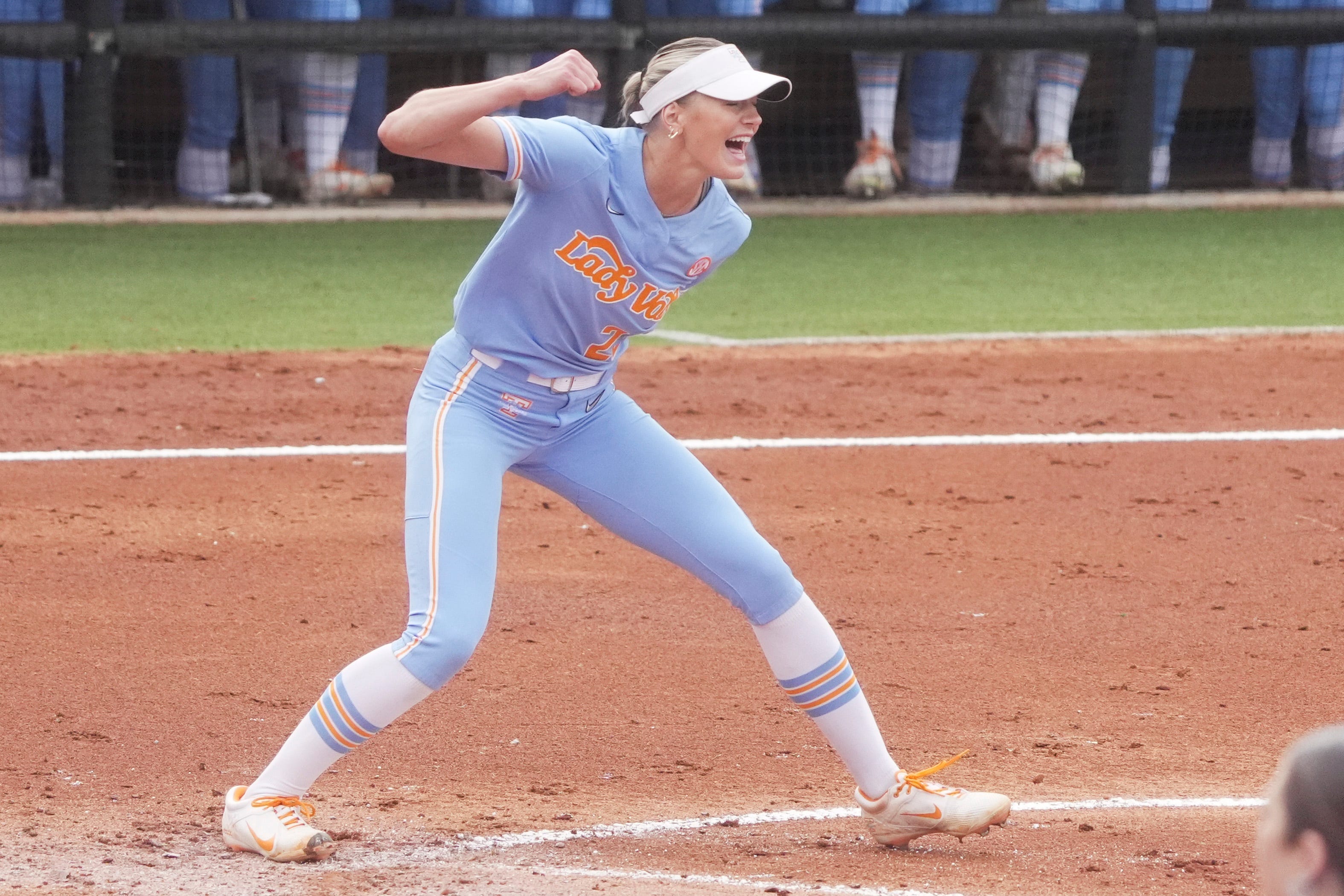 Lady Vols win series finale against Ole Miss softball