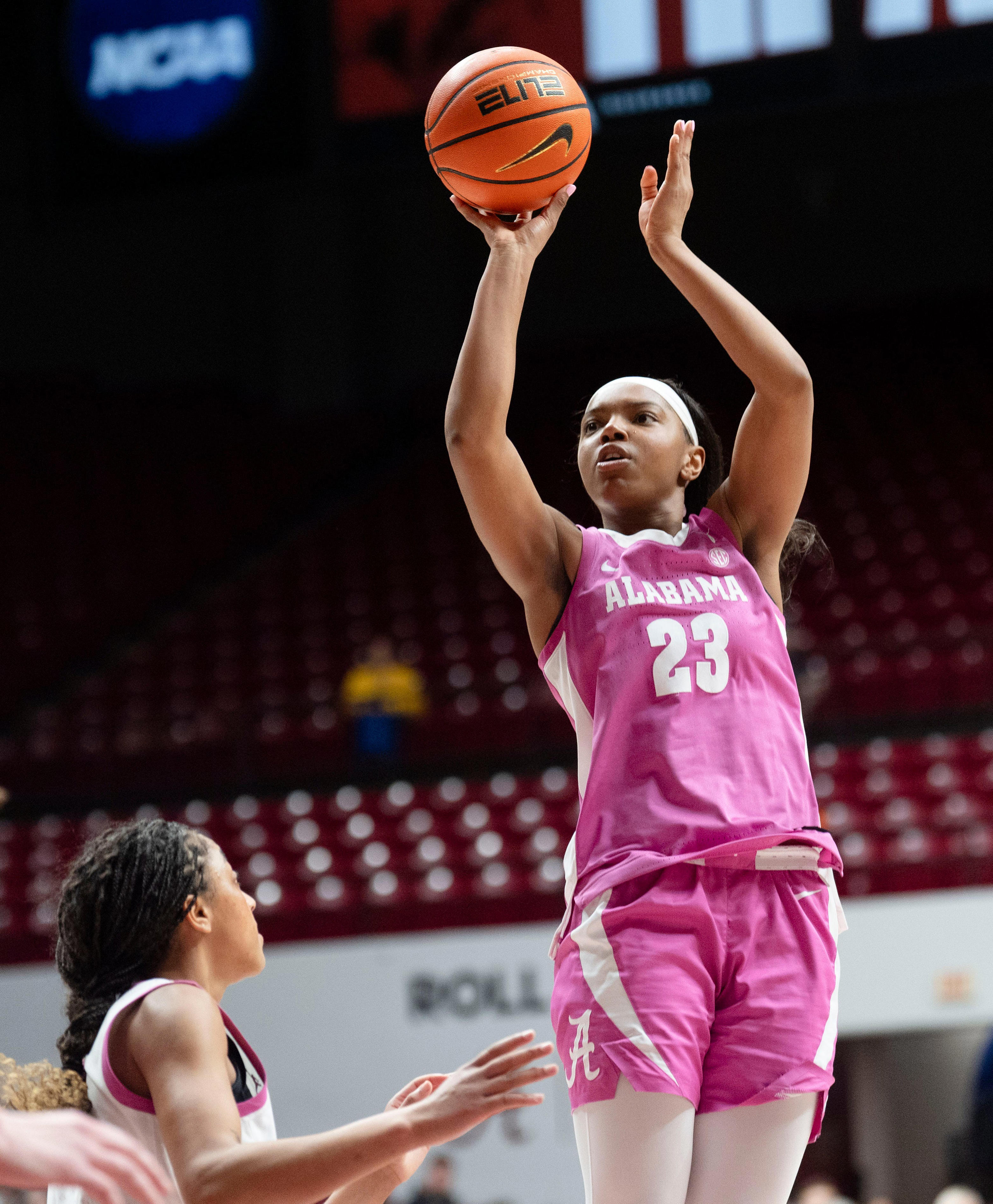 Alabama women's basketball shows growth, but falls to South Carolina ...