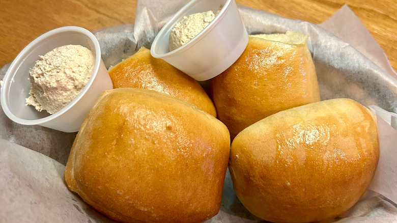 How Texas Roadhouse's iconic rolls go from the kitchen to your table