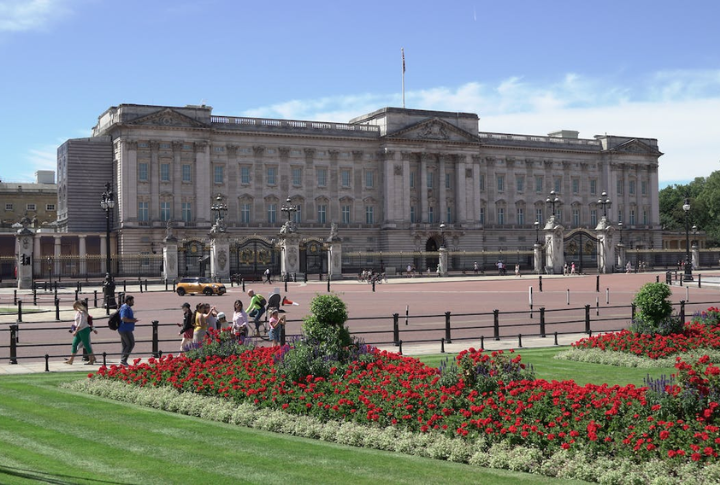 15 stunning residences of the British monarchy