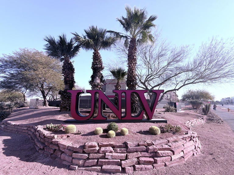 Bri Williams powers UNLV softball to 10-1 win vs Quinnipiac