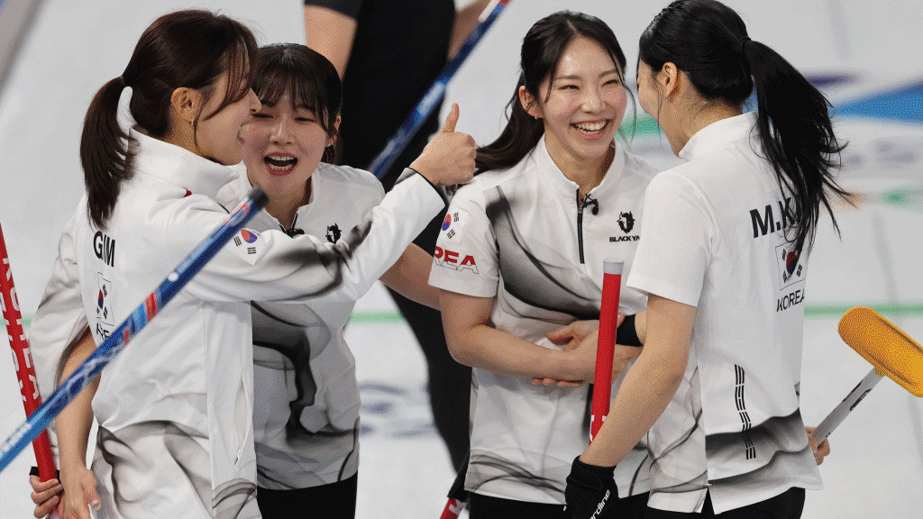 South Korea women's curling team defeats Japan, reignites Olympic hopes