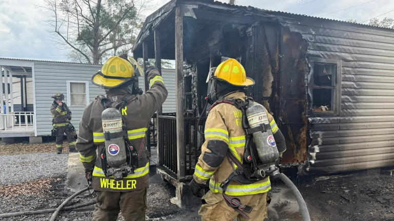 Man escapes fire through window after alarm sounds, Harrison County ...