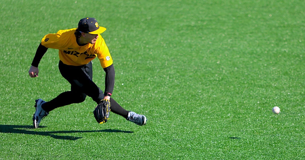 Mizzou baseball opens season 2-1