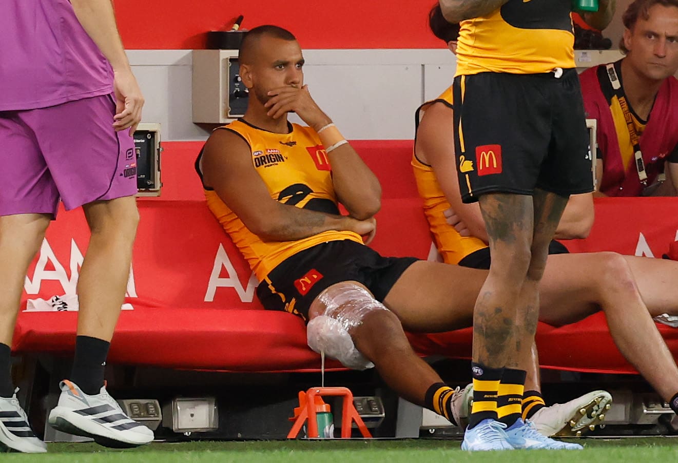 Quartet of AFL Origin stars suffer injuries in WA vs VIC clash