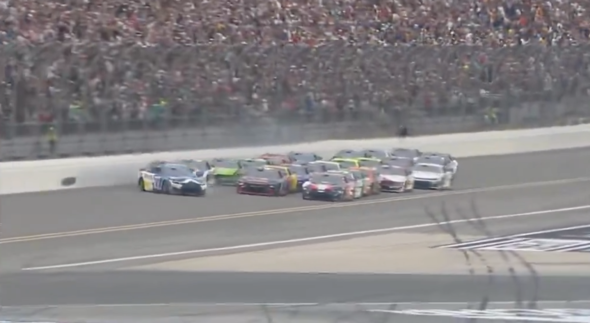 NASCAR fans furious with controversial finish to Daytona 500