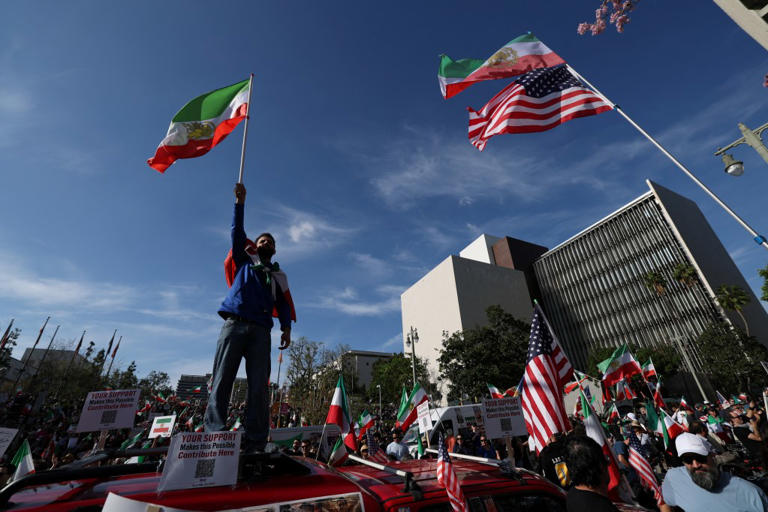 Princess Noor Pahlavi stuns at LA Iran protests: 'A nation reclaiming ...
