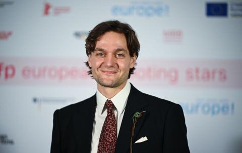 Lucas Englander: "Glamour bringt uns von den Menschen weg"