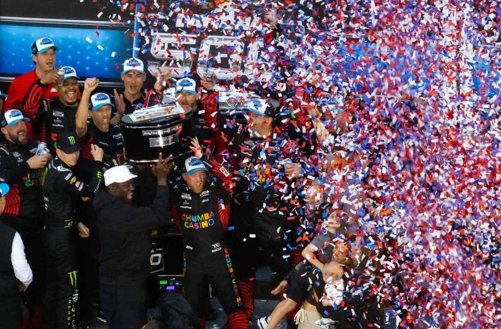 Michael Jordan can’t contain his joy celebrating Daytona 500 win — with ...