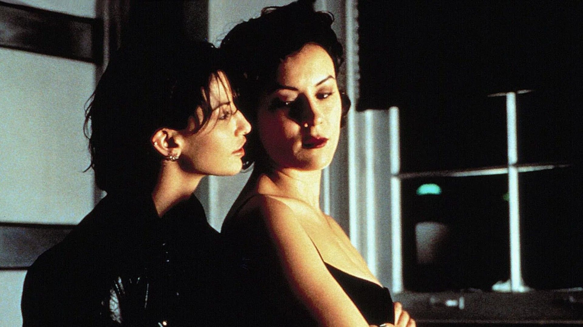 30 years ago, the Wachowskis made a movie that's even better than The ...