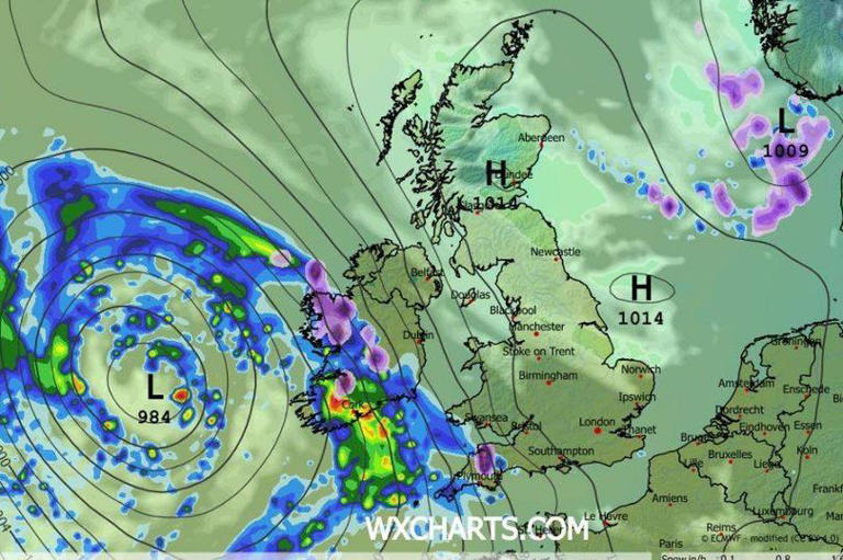 Ireland weather: Met Eireann warns of fresh winter blast as snow bomb ...