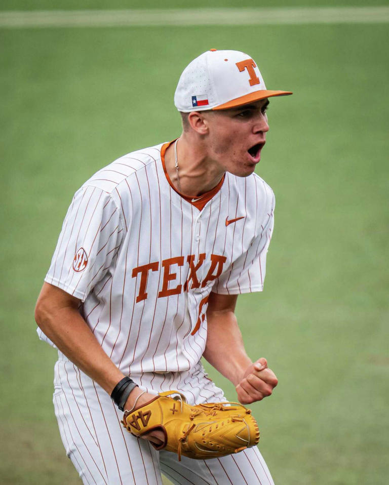 Texas baseball pitcher Dylan Volantis was already a star. Now he's got ...
