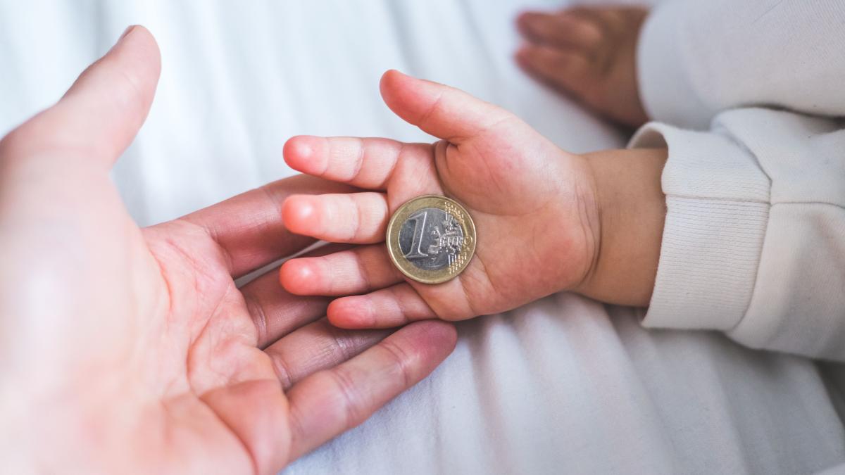 ¿Es verdad que los padres cobrarán 200 euros al mes por cada hijo? El ...